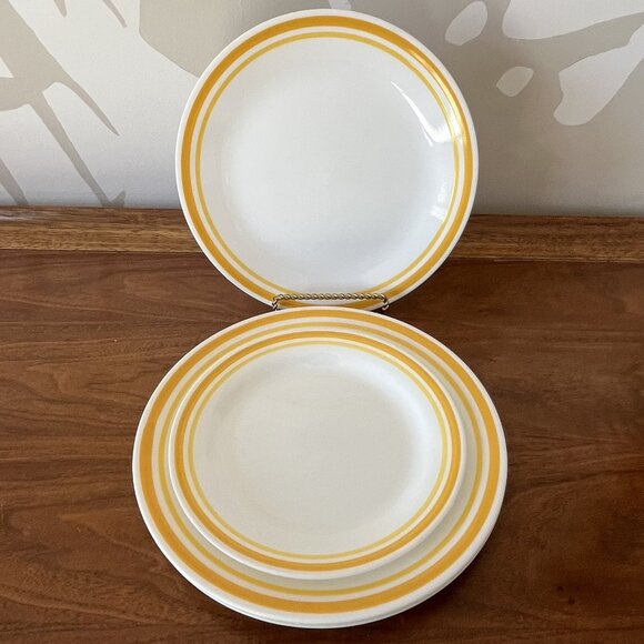 Corelle | Dining | 5 Corelle Citrus Plates 4 Luncheon Bread Orange ...